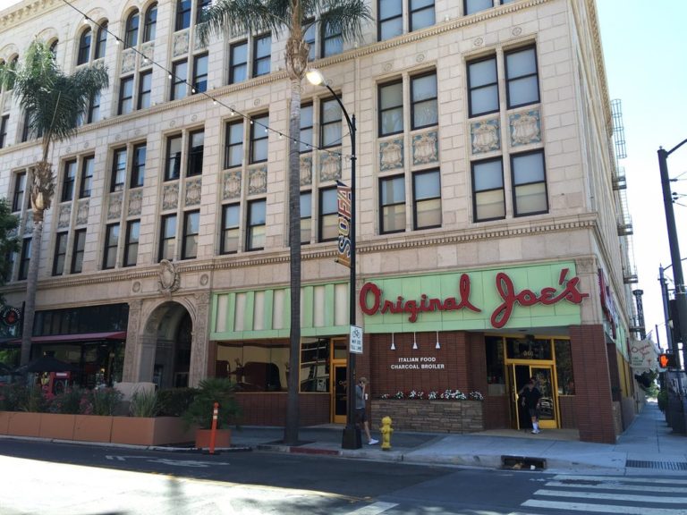 Original Joe's 3/4 Pound Hamburger Sandwich - The Virtual Weber Gas Grill